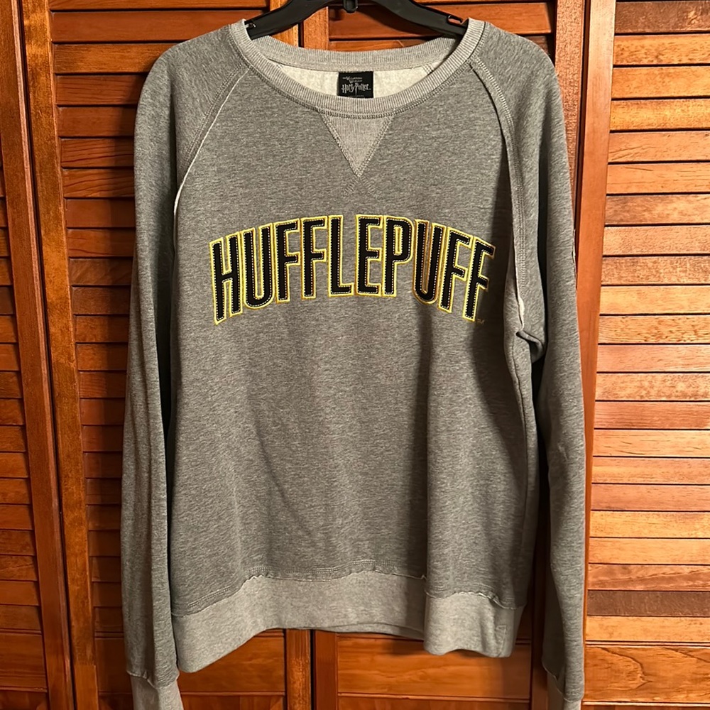 New Official Harry Potter “Hufflepuff” Sweatshirt. Pu… - Gem